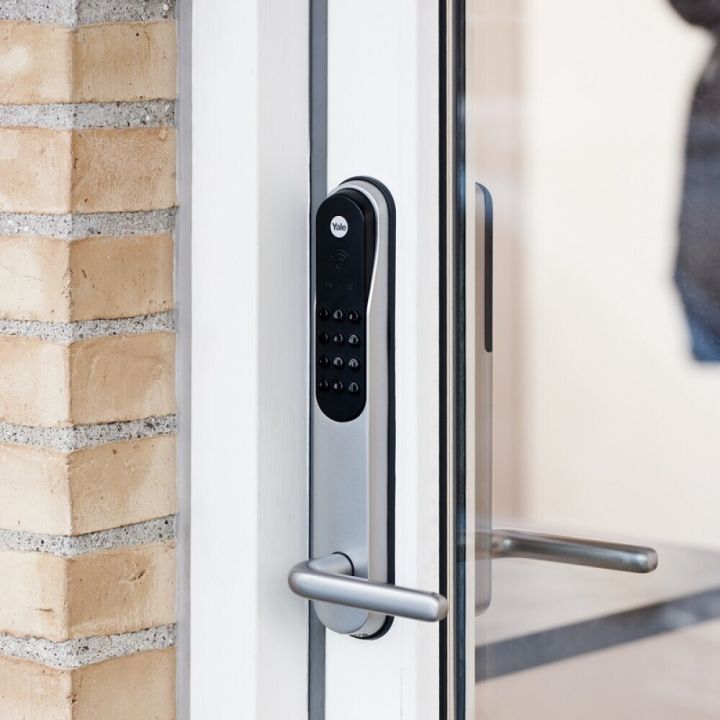 YALE DOORMAN CLASSIC HOME SILVER+ACCESS MODULE | BAUHAUS